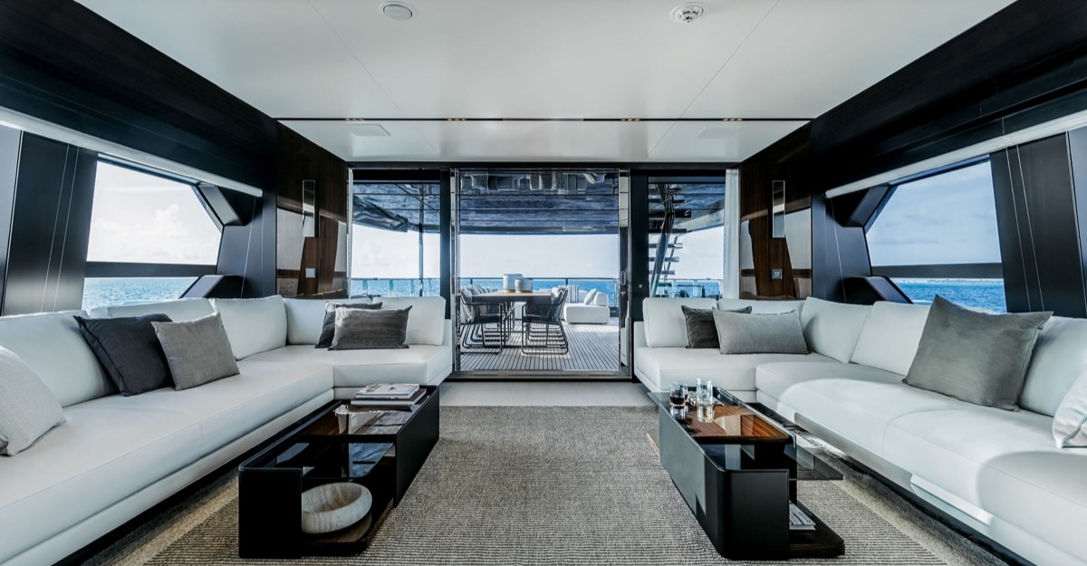 130' BELLISSIMA